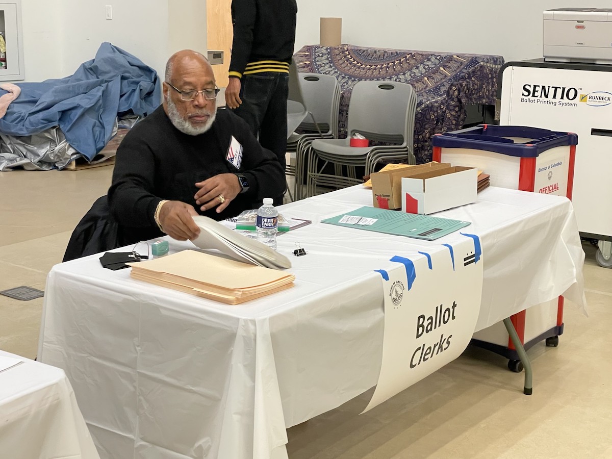 Alpha Phi Alpha adopts Voter Center program in D.C. - The Washington ...