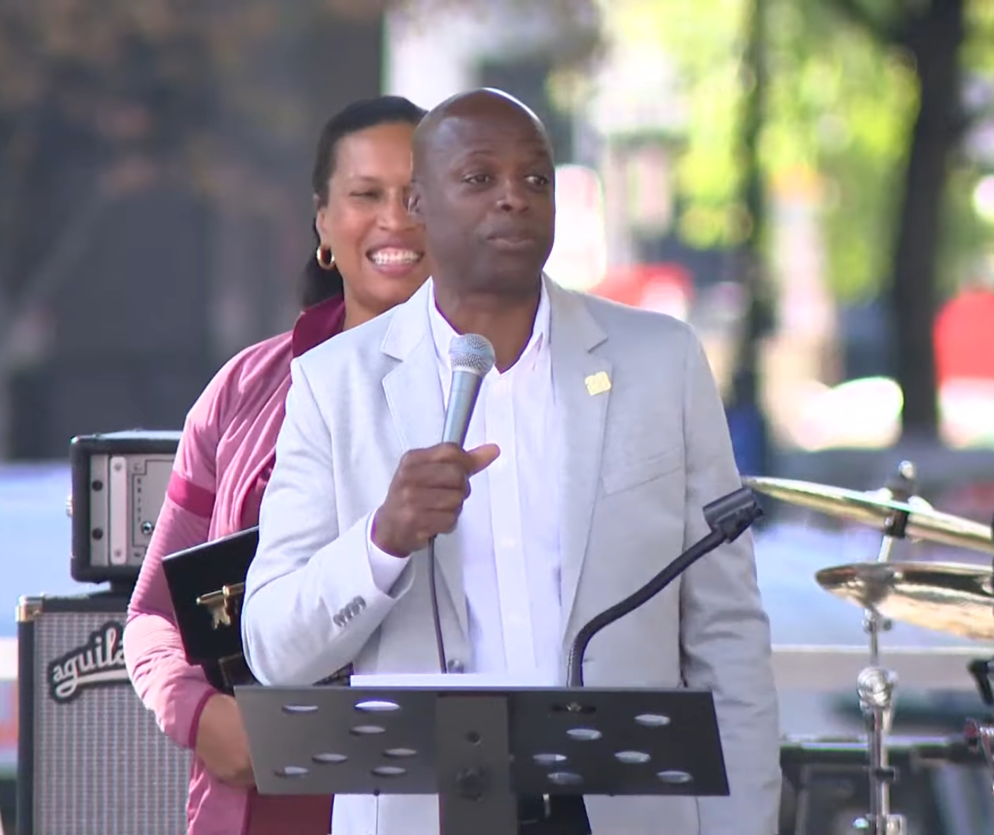 Darrell Green receives Key to the City from D.C. mayor - The Washington ...