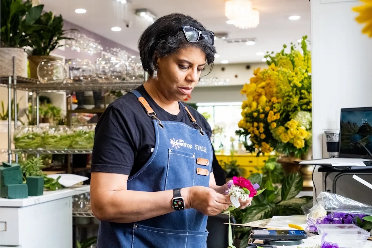 Lee's Flower and Card Shop: A Legacy of Family and Community - The ...